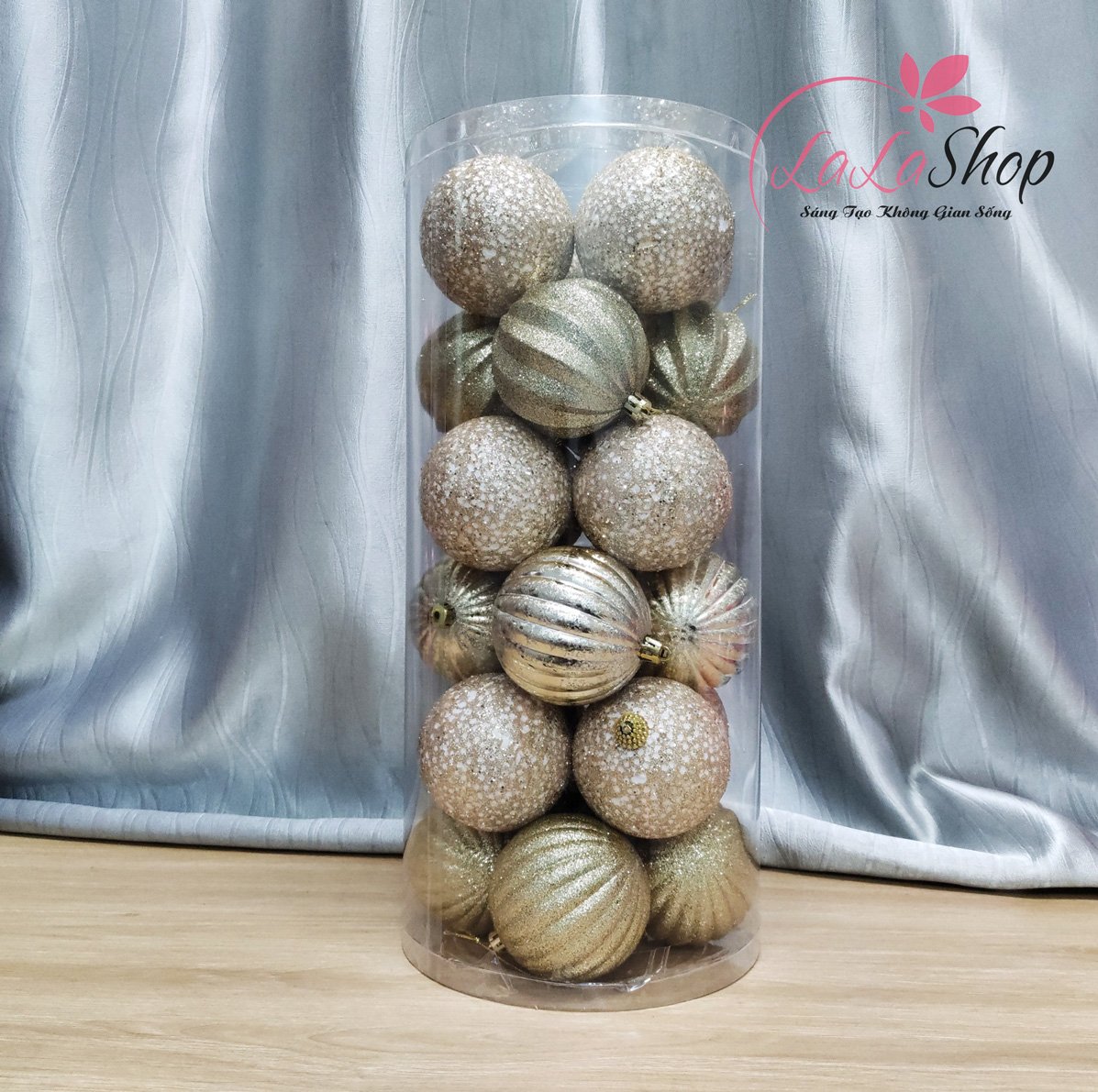 Hộp 24 Quả Châu Màu Vàng Đồng 8cm Trang Trí Noel